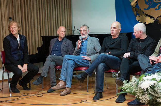 “Mandariinide” meeskond ja Ilmar Taska Los Angelese Eesti Majas - Vaba ...